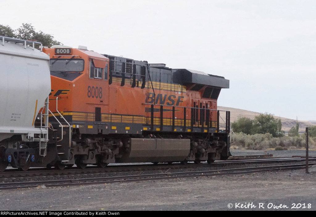BNSF 8008